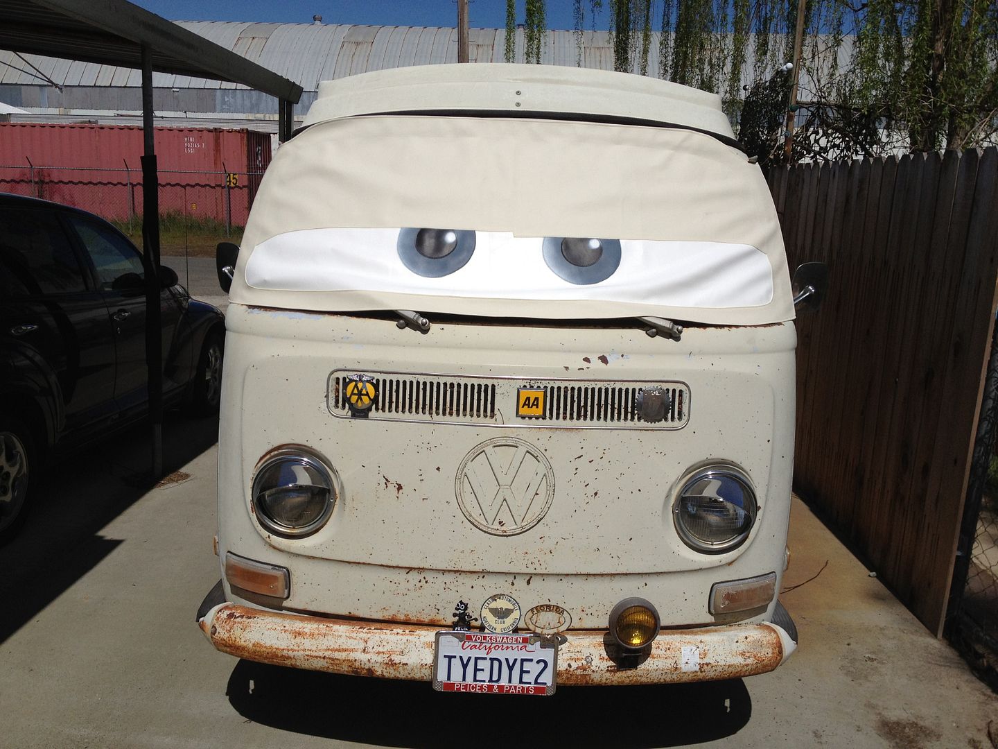 TheSamba.com :: Bay Window Bus - View topic - Cartoon Windshield Shade.