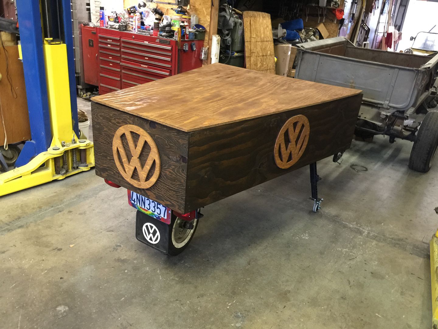 TheSamba.com :: Bay Window Bus - View topic - Single Wheel Trailer on a ...