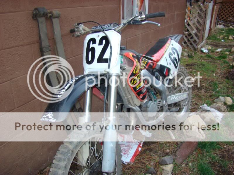 2000 CR125