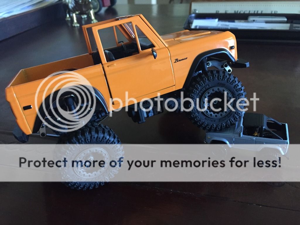 Proline Ambush chassis, Jada Bronco body | Pirate 4x4